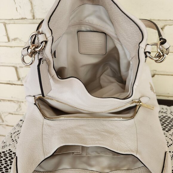 Coach | Bags | Euc Coach Madison Phoebe White Leather Shoulder Bag ...